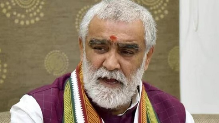 বিদেশিদের বাংলাদেশে পাঠানোর হুংকার ভারতীয় মন্ত্রীর